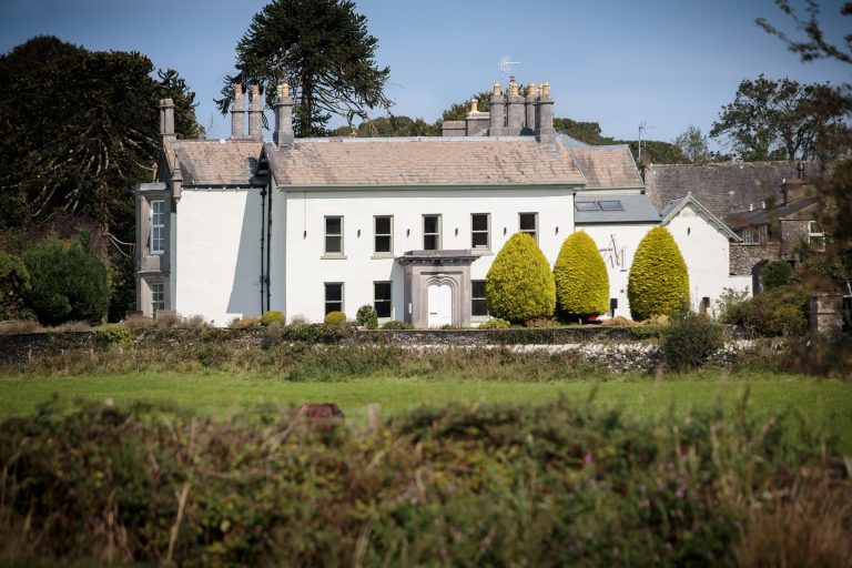 home - Aynsome Manor